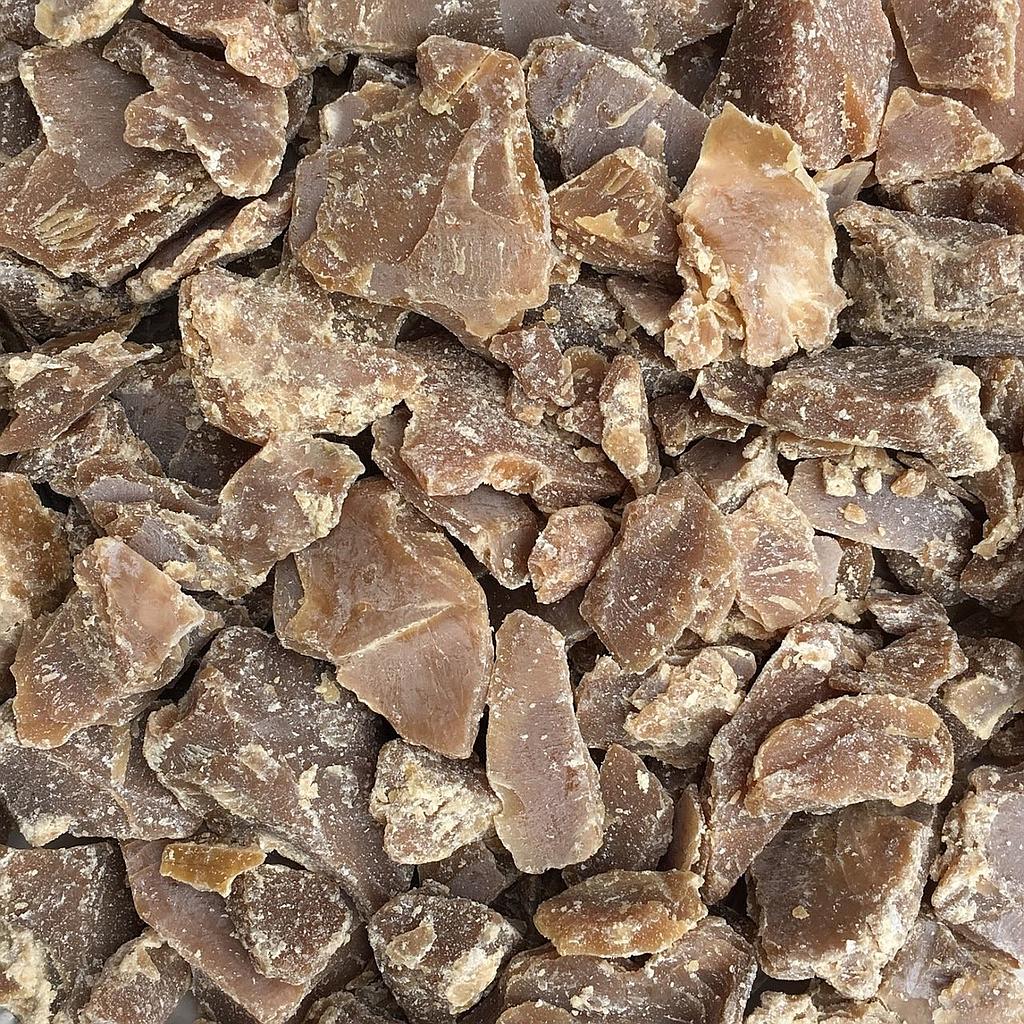 BEESWAX, chunks, unfiltered – Essential Organic Ingredients